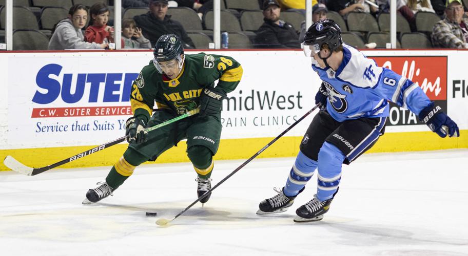 Alex Tracy posts second shutout of the weekend for Sioux City Musketeers