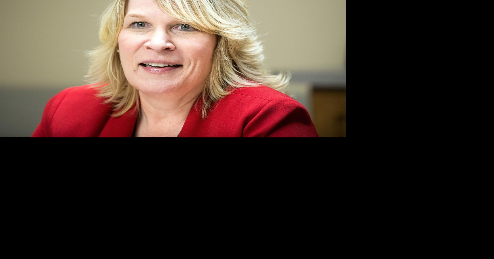 Kim Weaver sets Iowa congressional campaign stops