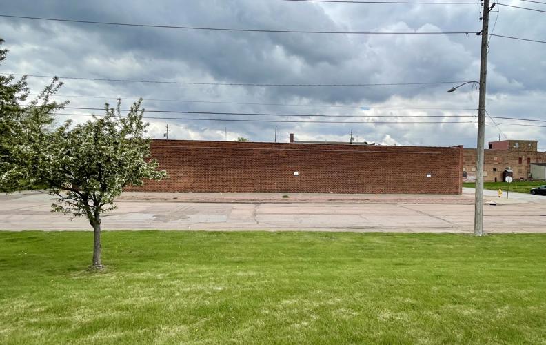North side apartments, Market Street mural on council agenda