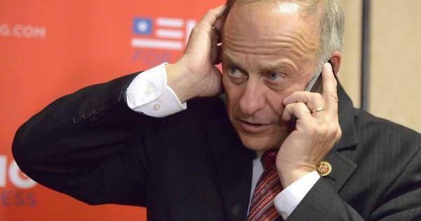 HAYWORTH: Steve King's tweet on 'deportables' precedes big GOP forum