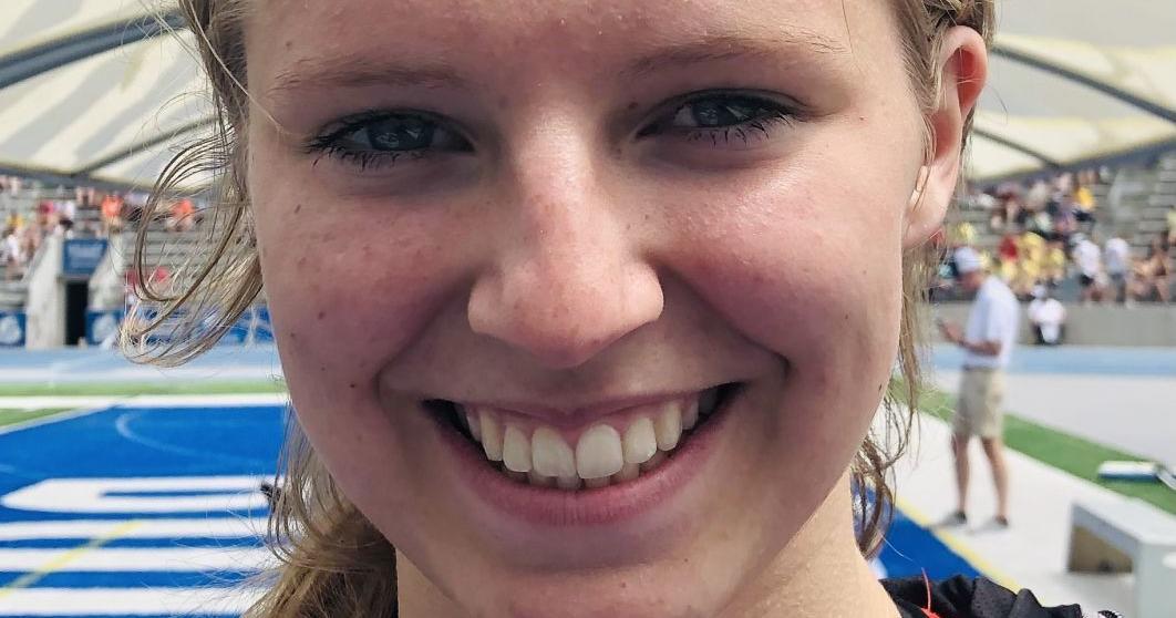 Sheldon's Maddie Olson, Heelan's Taylor Jochum goes first, second in ...