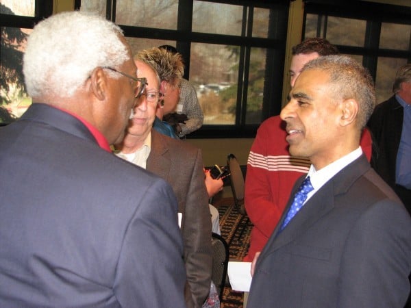 Siouxland leaders celebrate Port Neal expansion with CF executive