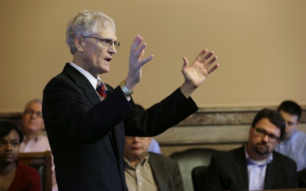 Iowa budget director recovering after passing out at work