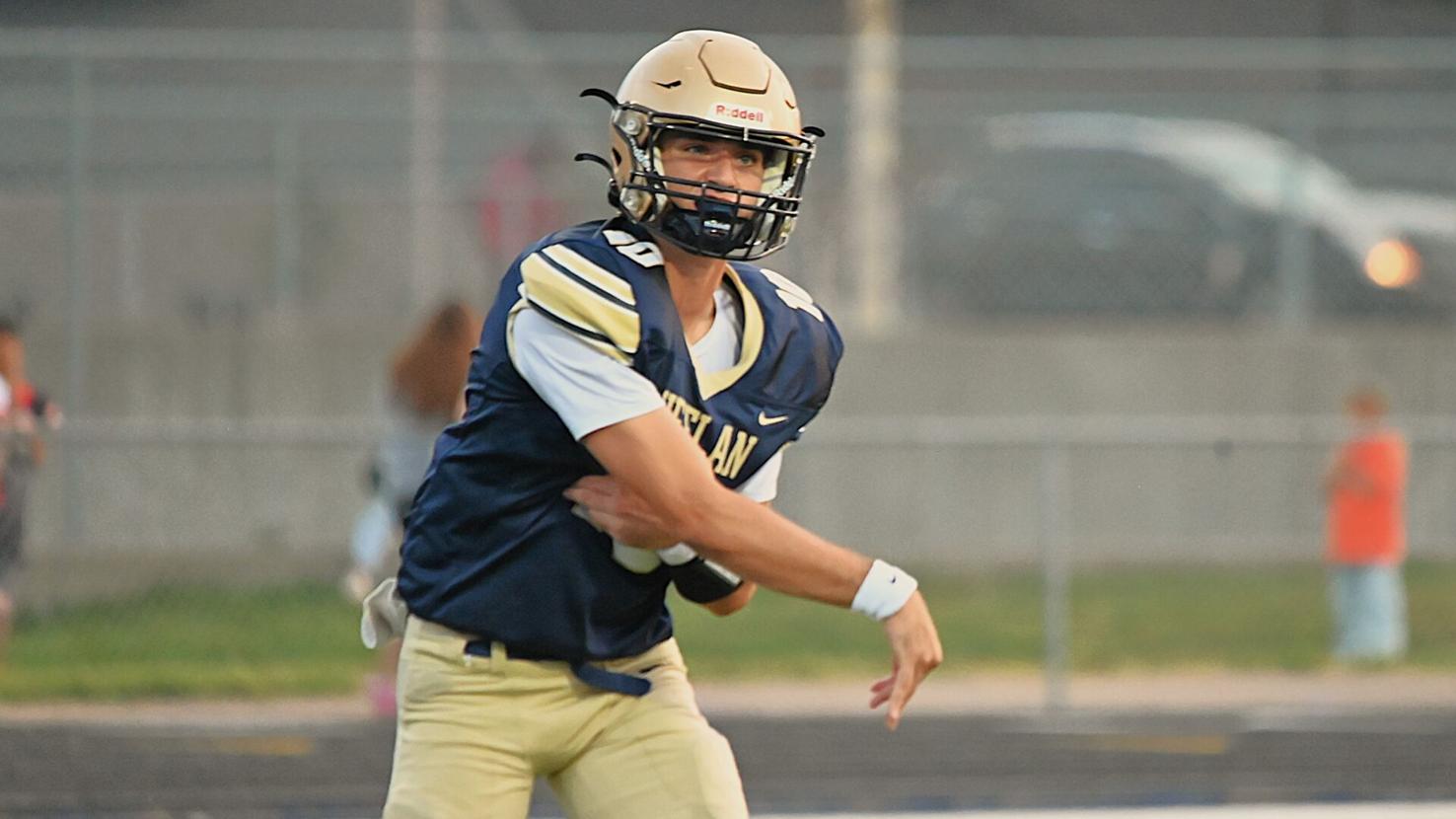Prep football: Heelan outlasts SB-L with timely plays