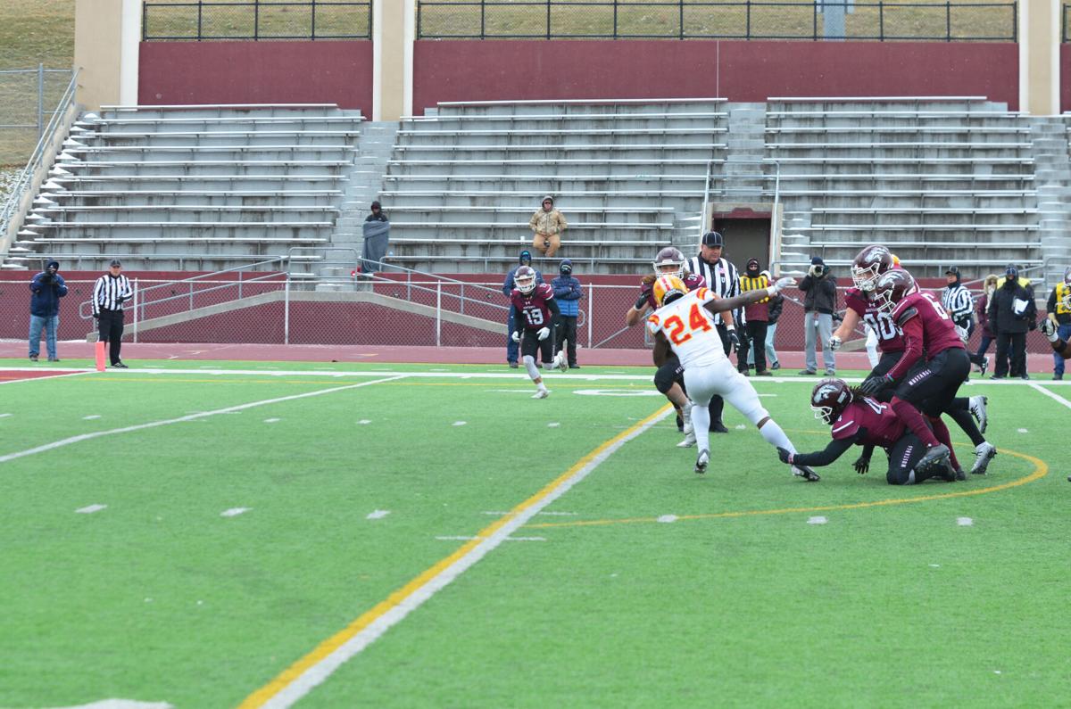 Morningside Mustangs survive cold and close third quarter to beat ...