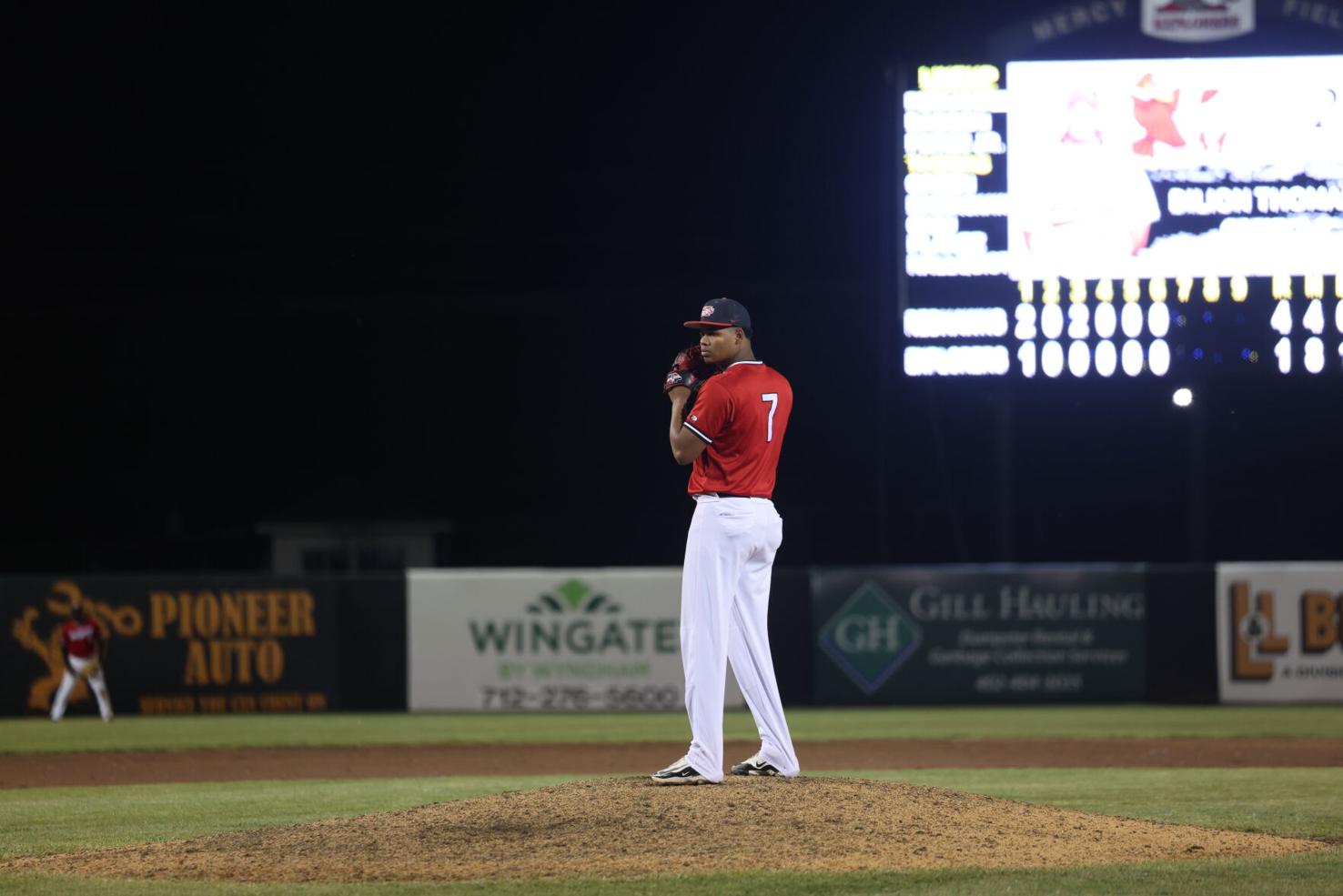 Sioux City explorers splits doubleheader with Fargo-Moorhead