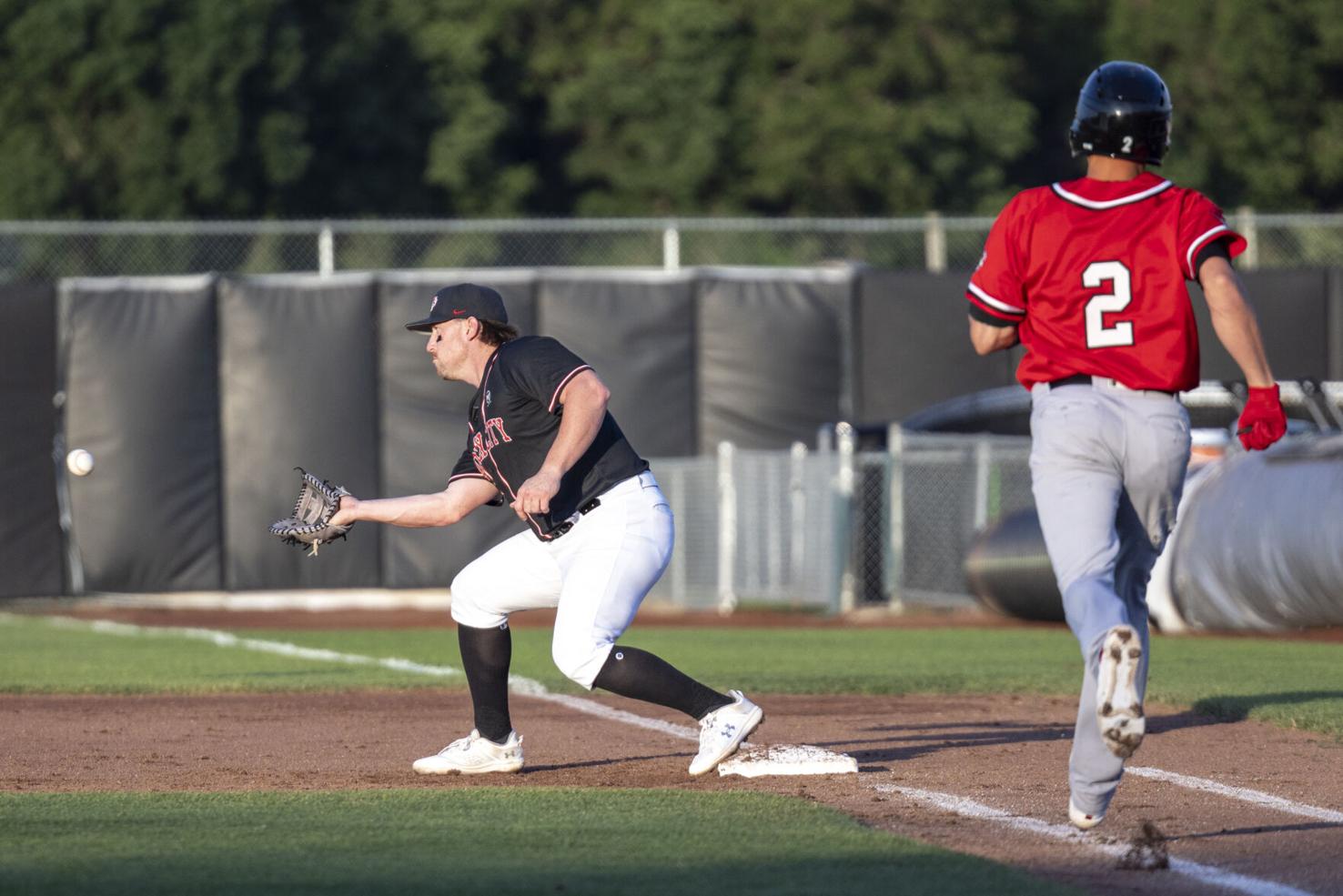 Photos: Explorers vs Fargo-Moorhead baseball