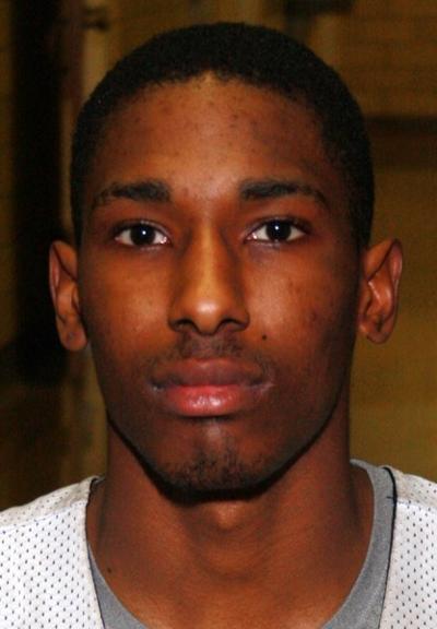 BOYS: Staten scores 1000th point, propels Heelan past CBAL