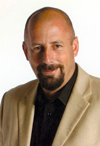 Ed Vos is his own kind of comedian