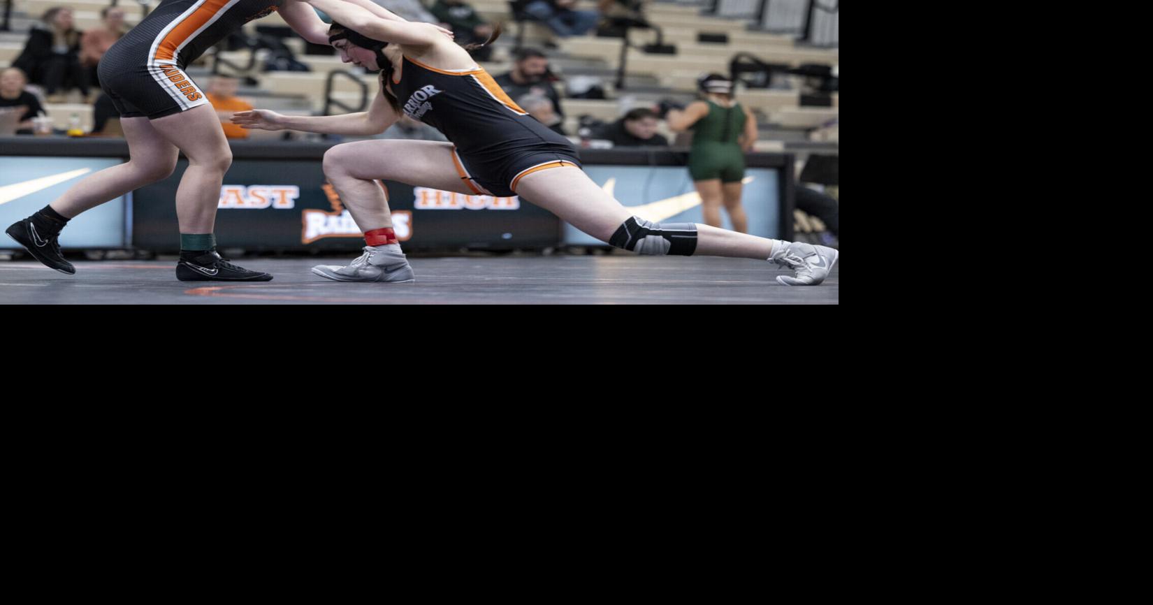 Girls wrestling: SB-L, SC North score lopsided dual wins