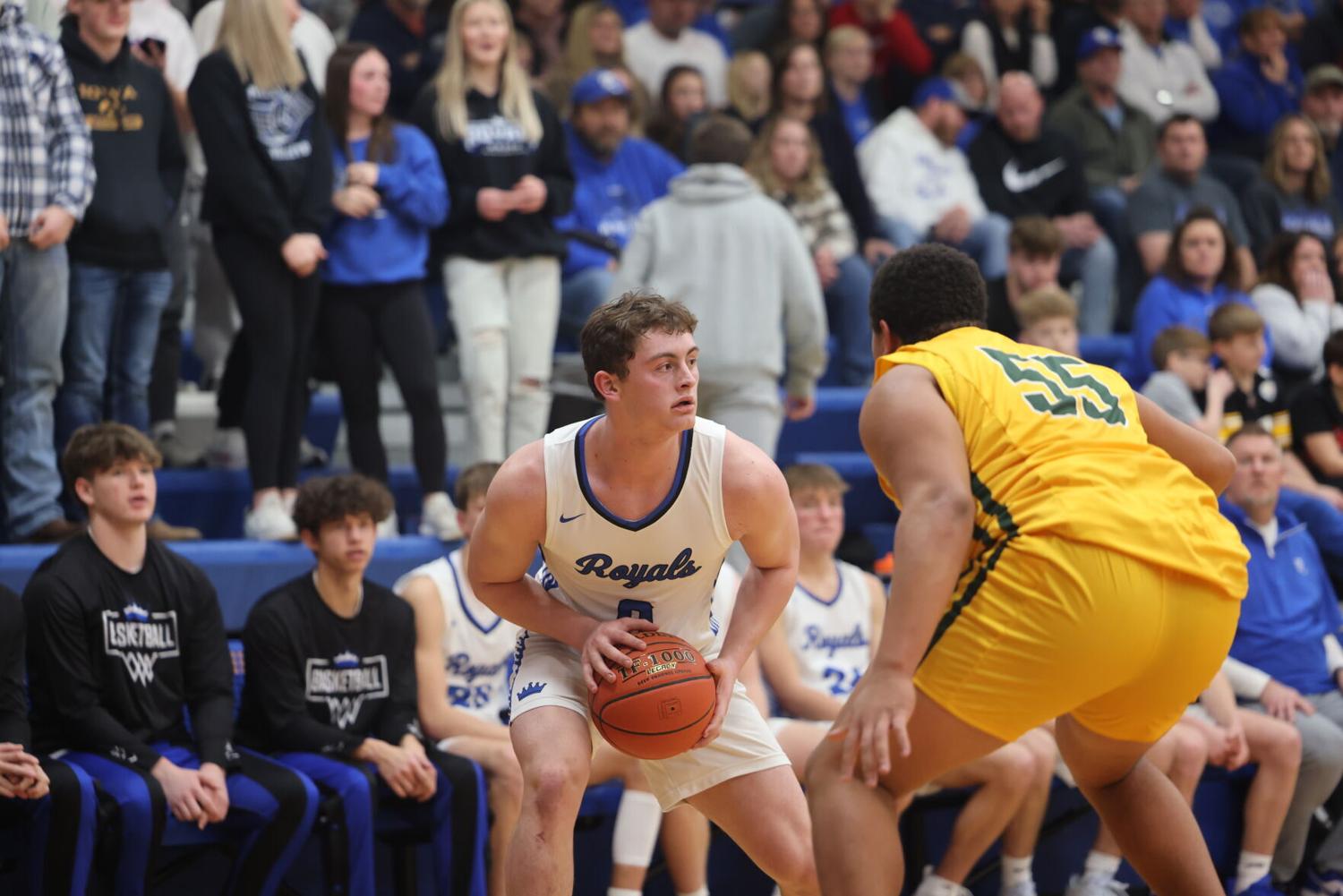Kamden Bork wins it for MMCRU over Gehlen Catholic