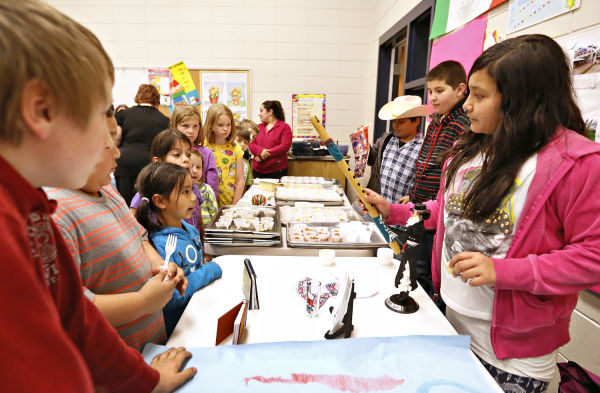 PHOTO: Sioux City's Unity Elementary celebrates cultures