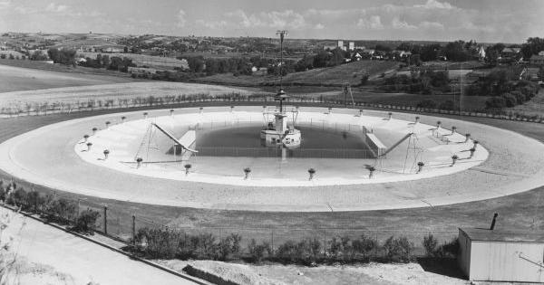 Photos of Sioux City swimming pools through the years