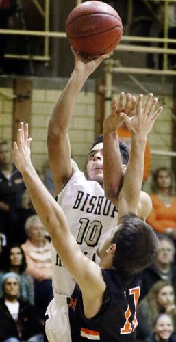 Bishop Heelan downs Warriors with last-second shot