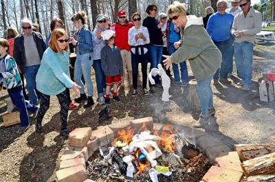 Aroma of burning socks heralds spring | Society | smithmountaineagle.com