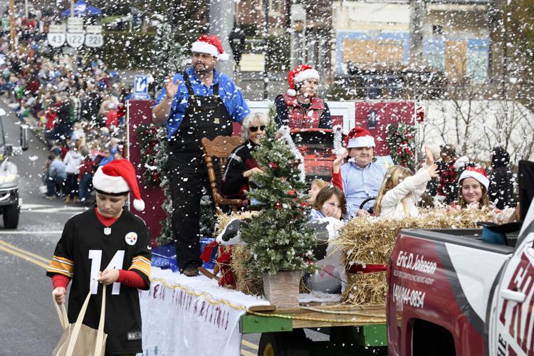 Annual Christmas Parade turns Bedford into ‘Winter Wonderland’ | Local ...