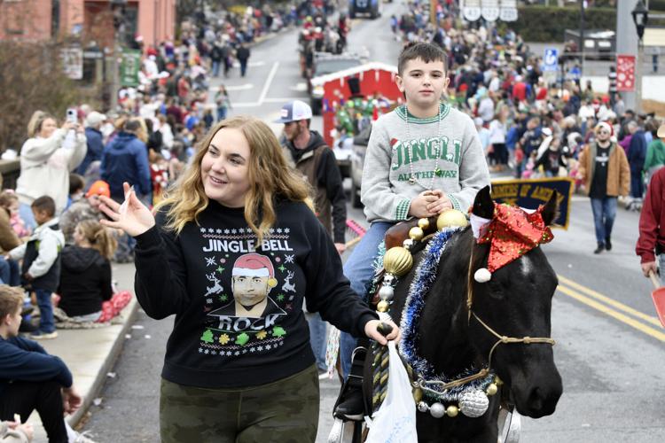 Annual Christmas Parade turns Bedford into ‘Winter Wonderland’ | Local ...