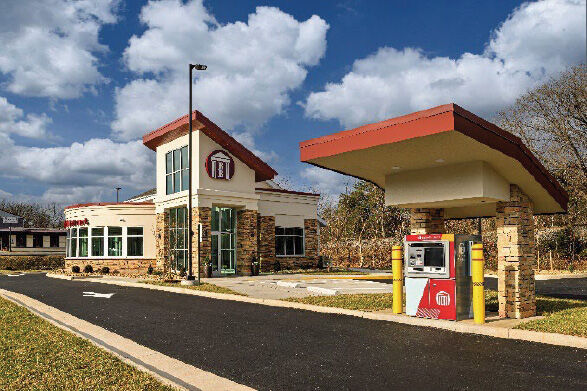 Bank of Botetourt celebrates grand opening of new Rocky Mount oﬃce ...
