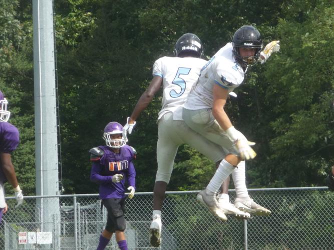 Huntingtown football looks for an improved 2018 | News | somdnews.com