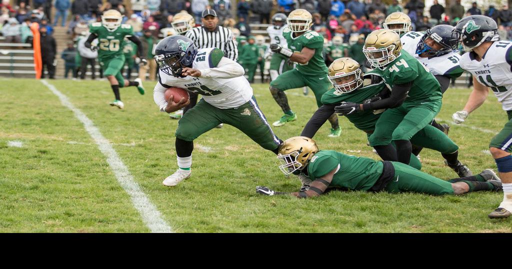 St. Mary’s Ryken football starts WCAC playoffs | News | somdnews.com