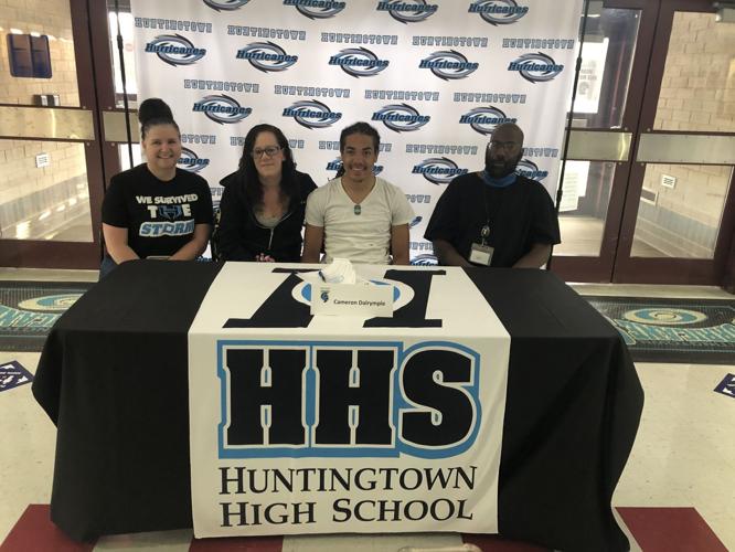Huntingtown high school has busy signing week | High School | somdnews.com
