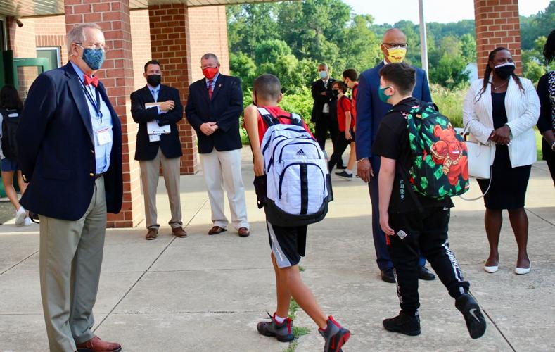 Local school systems have rough ride on day one | Local | somdnews.com