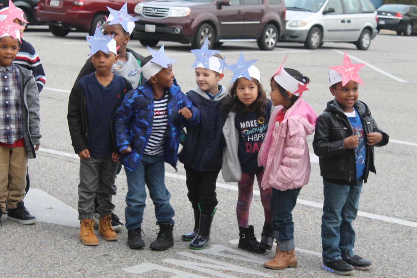 Arthur Middleton Elementary holds veterans parade | Local News ...