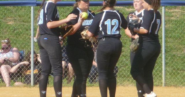 Huntingtown softball caps division schedule with win at Northern | News ...
