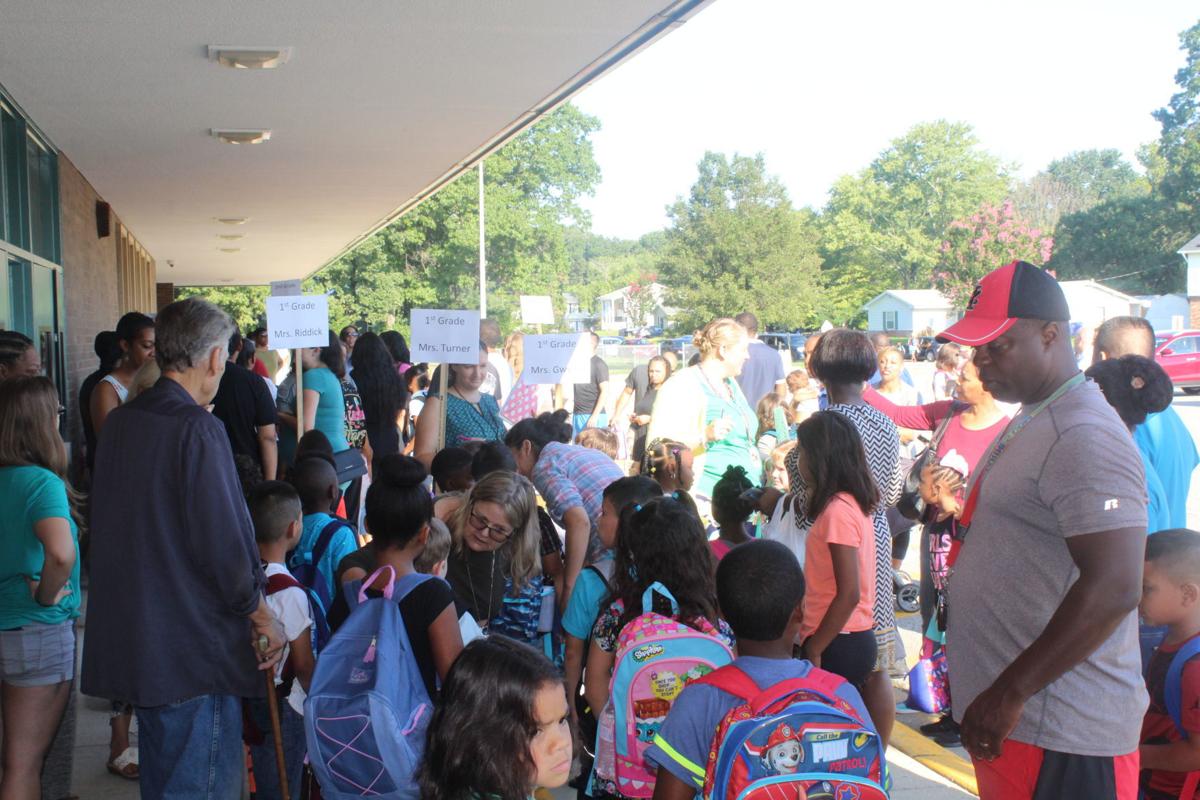 Arthur Middleton Elementary welcomes back students for 2018-19 school ...