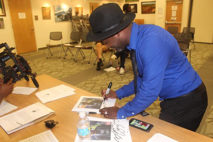 Actor Tray Chaney motivates aspiring young actors at Waldorf West ...