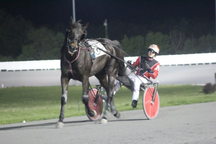 Rosecroff caps April racing | Local News | somdnews.com