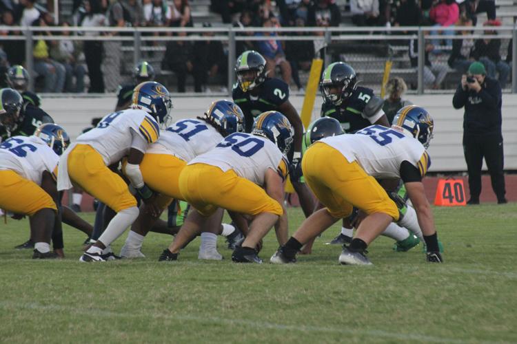 Calvert upends St. Charles in football opener | High School | somdnews.com