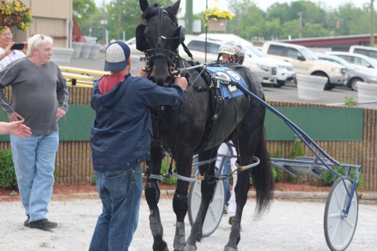 Rosecroft offers live racing on Kentucky Derby day | Local News ...