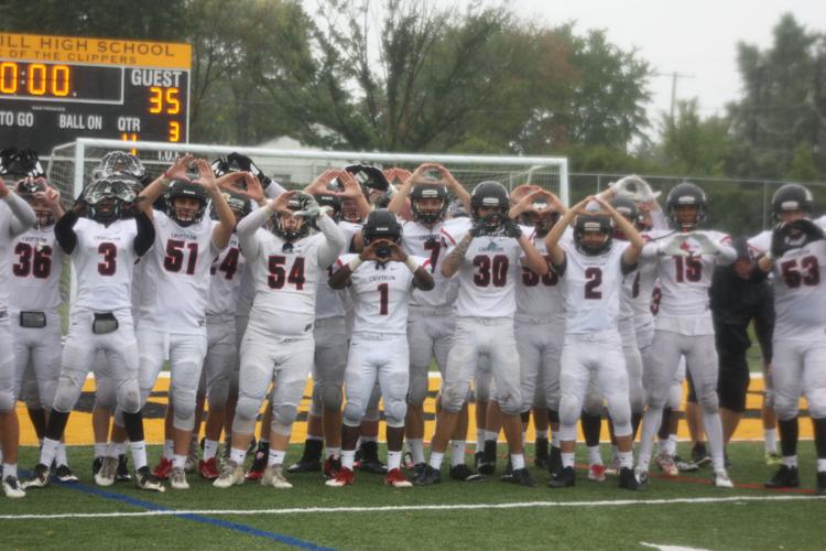 Crampton leads Chopticon football over Oxon Hill | News | somdnews.com