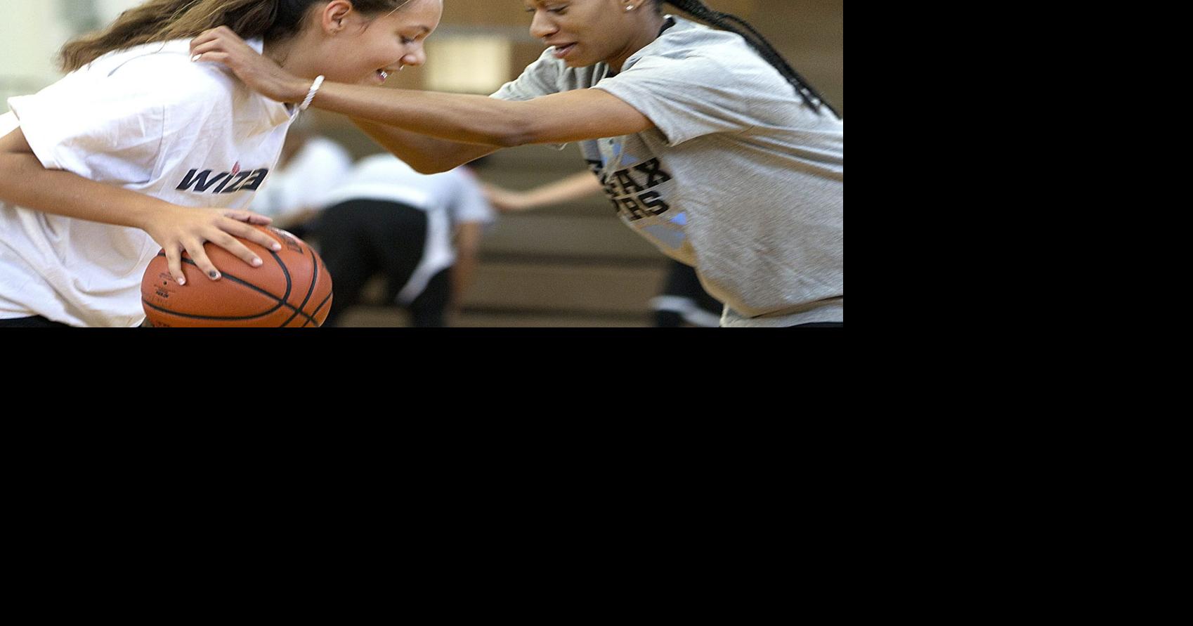 WNBA guard Jasmine Thomas returns home to conduct camp | Sports ...