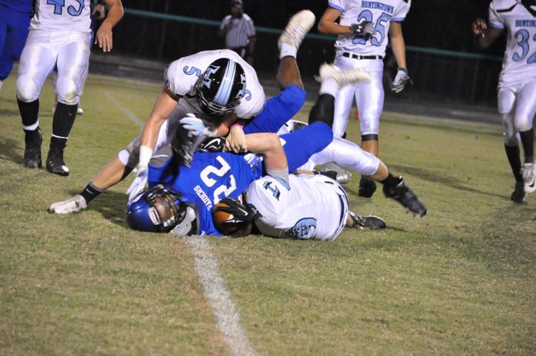Leonardtown football beats Huntingtown, scores first win of season ...