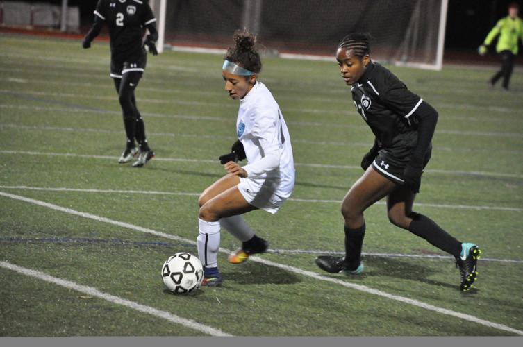 Great Mills boys, Huntingtown girls ready for state soccer finals ...