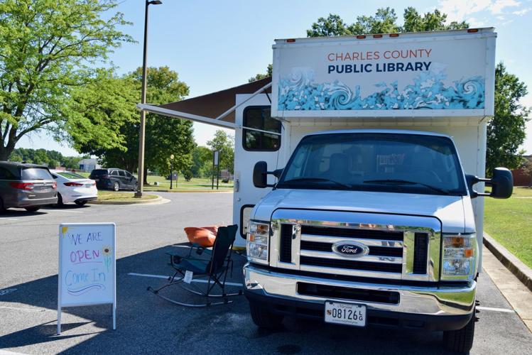Charles mobile library visits school | Local | somdnews.com