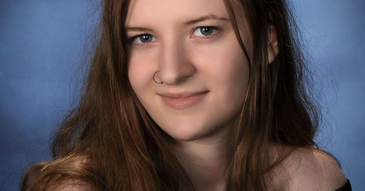 Chopticon - Petschk, Isabel | Virtual Graduations | somdnews.com