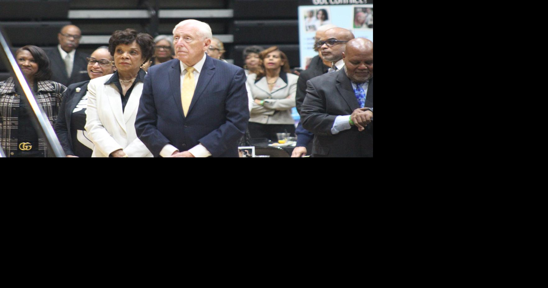 Hoyer has stroke and staff says he has no lingering effects | Local ...