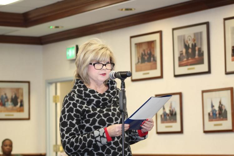 Calvert debates cable franchise agreement | Spotlight | somdnews.com