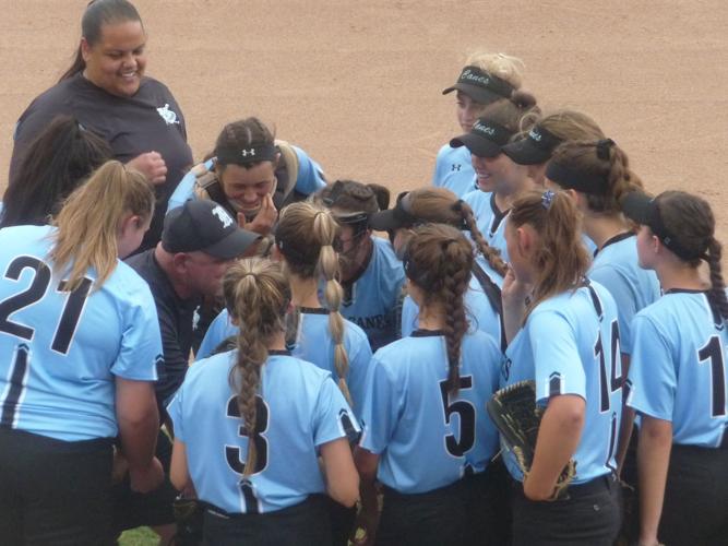 Huntingtown slips by Chesapeake to repeat at Class 3A softball ...