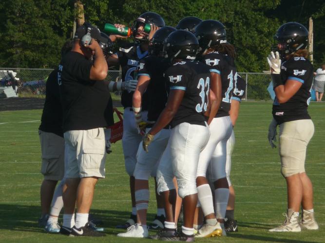 Huntingtown football is back in business | News | somdnews.com