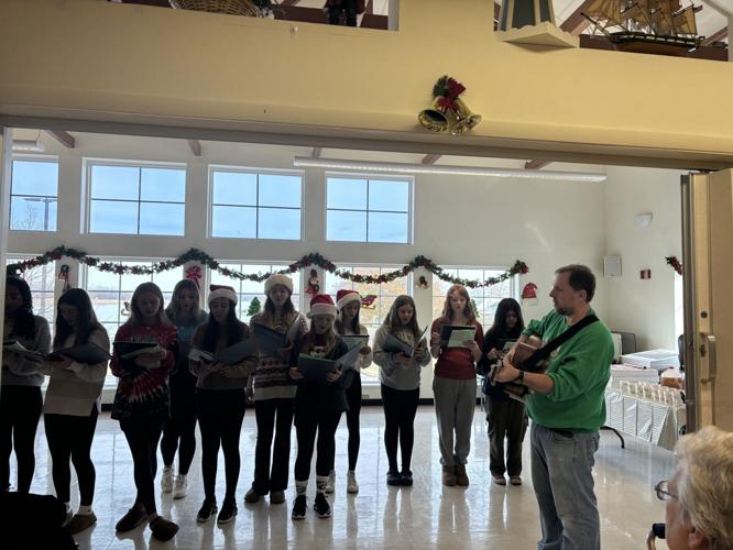 Middle school choir performs for Edgemere seniors | APG State News ...