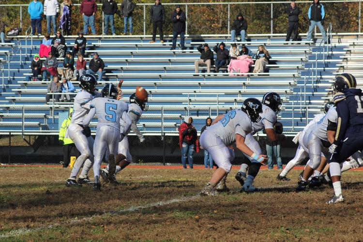 Huntingtown football downs Potomac in 3A South Region playoffs ...