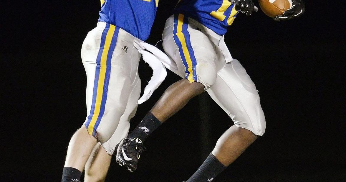 Calvert football concludes season with win | Sports | somdnews.com