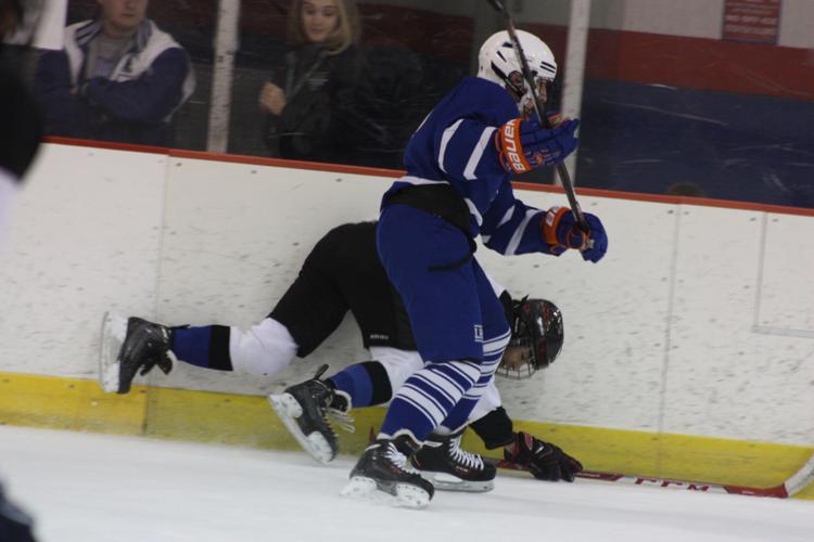 Leger leads Leonardtown ice hockey over Thomas Stone; Northern loses ...