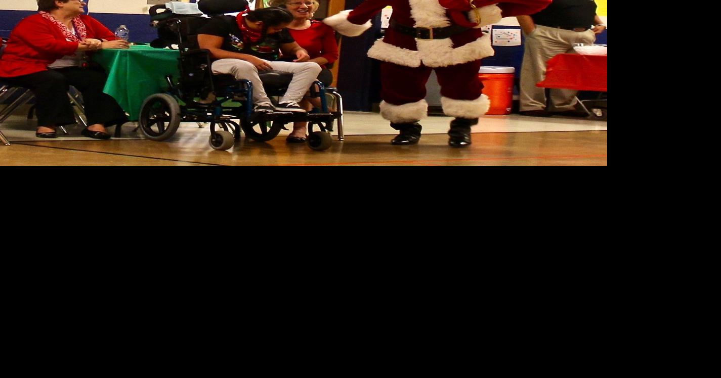 Knights of Columbus host Santa at Calvert Country School for 25th year ...