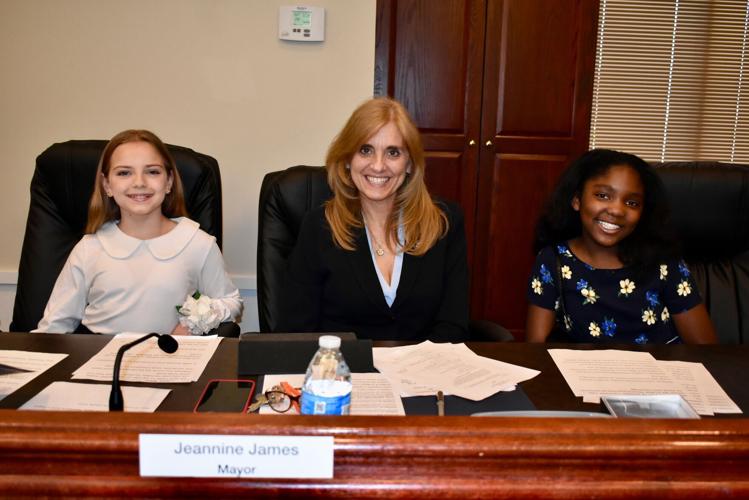 Matula Elementary student is mayor for a day | Local News | somdnews.com
