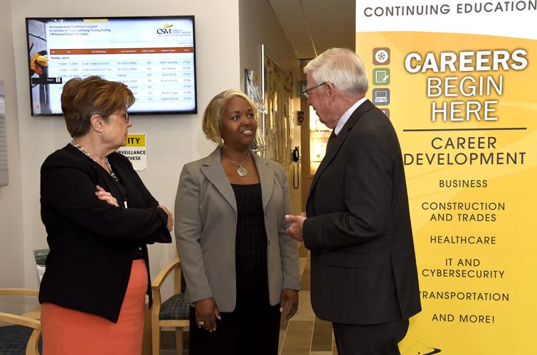 Chaney awards $25K workforce grant to CSM | Features | somdnews.com